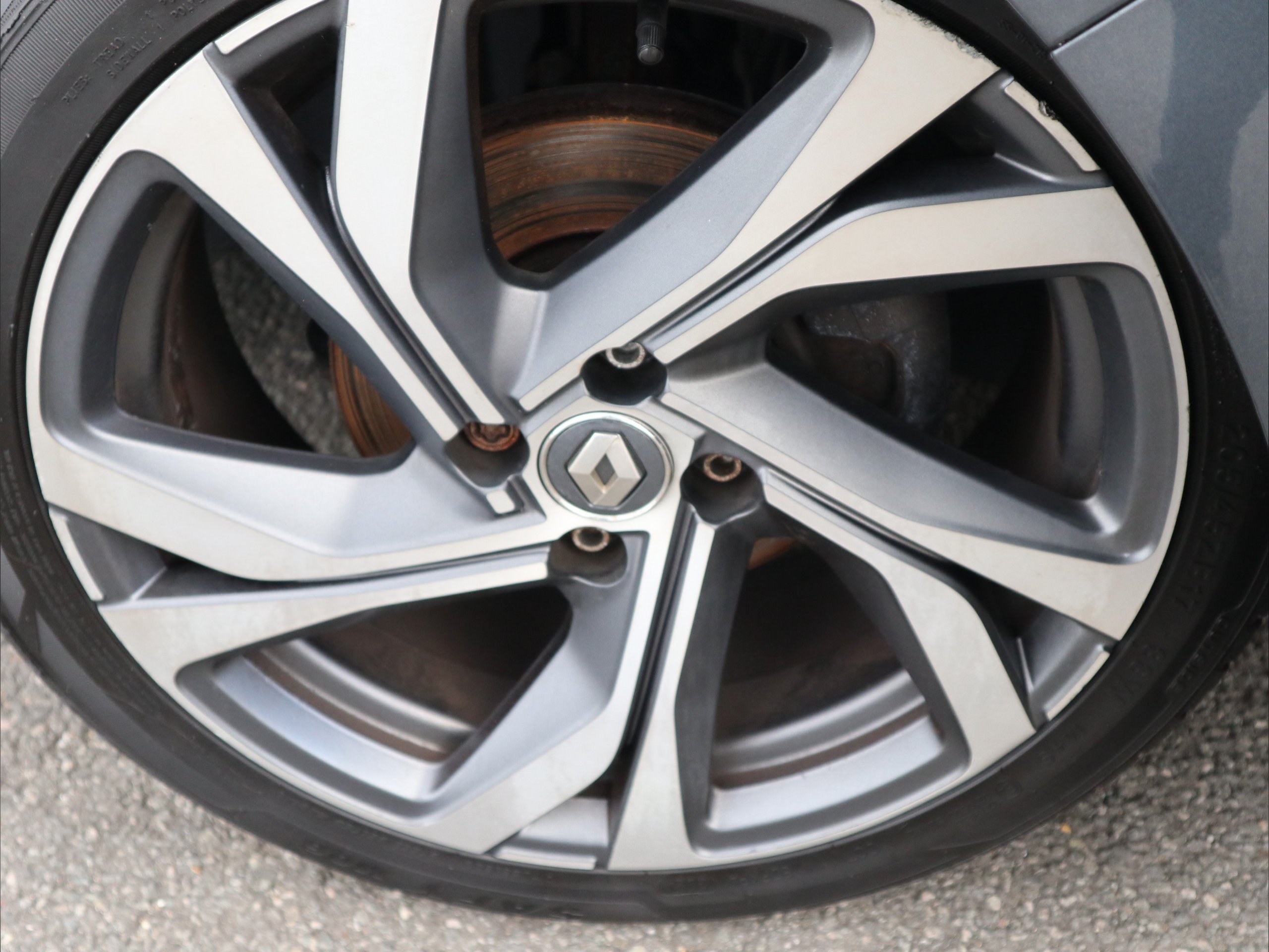 Used 2021 Renault Clio 1.0 TCe RS Line Hatchback 5dr Petrol Manual Euro ...